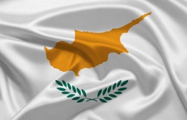 ΣΚΕΦΤΟΜΑΣΤΕ ΕΛΛΗΝΙΚΑ