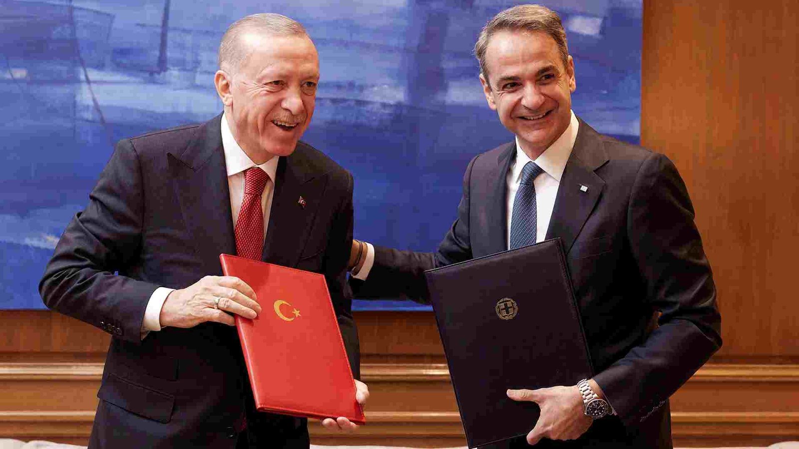 Νότης Μαριάς: «Μητσοτακικός σουρεαλισμός» η υπογραφή Διακήρυξης Φιλίας ...