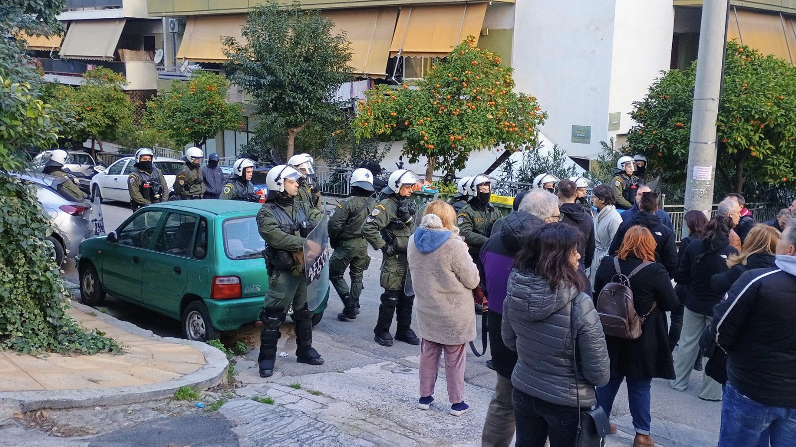Συνελήφθησαν η Ιωάννα Κολοβού και ο γιος της με τη διαδικασία του ...