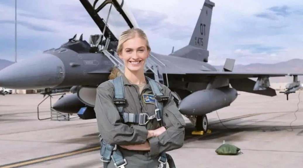 Η Μις Αμερική 2024 είναι ένα μελλοντικό Top Gun - Οι φωτογραφίες της ...