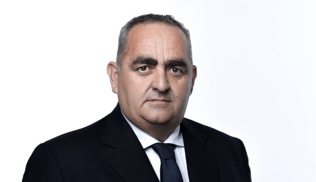 Υποψήφιος Διδάκτορας του Πανεπιστημίου Αθηνών ο Γιάννης Καλλιάνος με ...