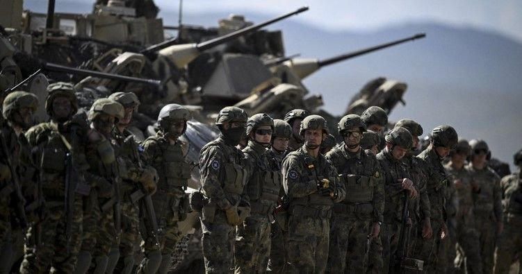 Οι ΗΠΑ θα πρέπει να στείλουν ευρωπαϊκά στρατεύματα (όχι το ΝΑΤΟ) στην ...